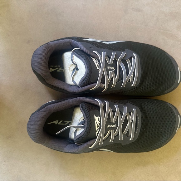 Altra | Shoes | Altra Black And Gray Athletic Shoes With Modern Design ...